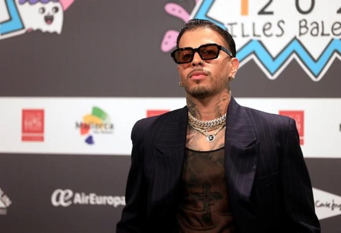 Rauw Alejandro releases the EP "Trap Cake Vol 2", with his "favorite ...