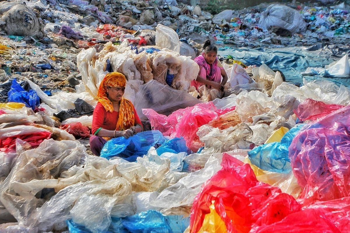 UN tries to curb global plastic pollution