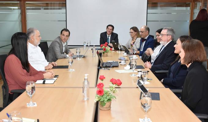 World Bank mission meets with the Minister of Economy