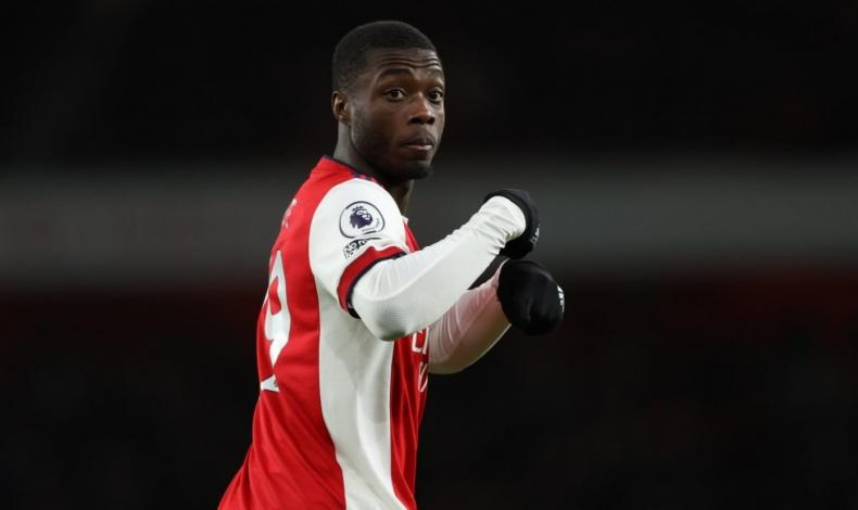 Arsenal shows Nicolás Pépé the exit door