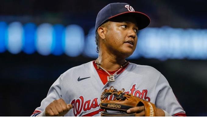 Starlin Castro signs with Leones after accusations of domestic violence