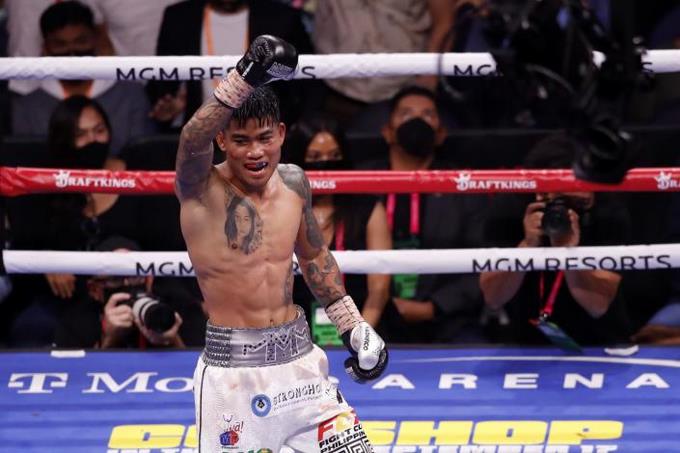 The Mexican Rey Vargas challenges the Filipino Magsayo for the WBC featherweight title