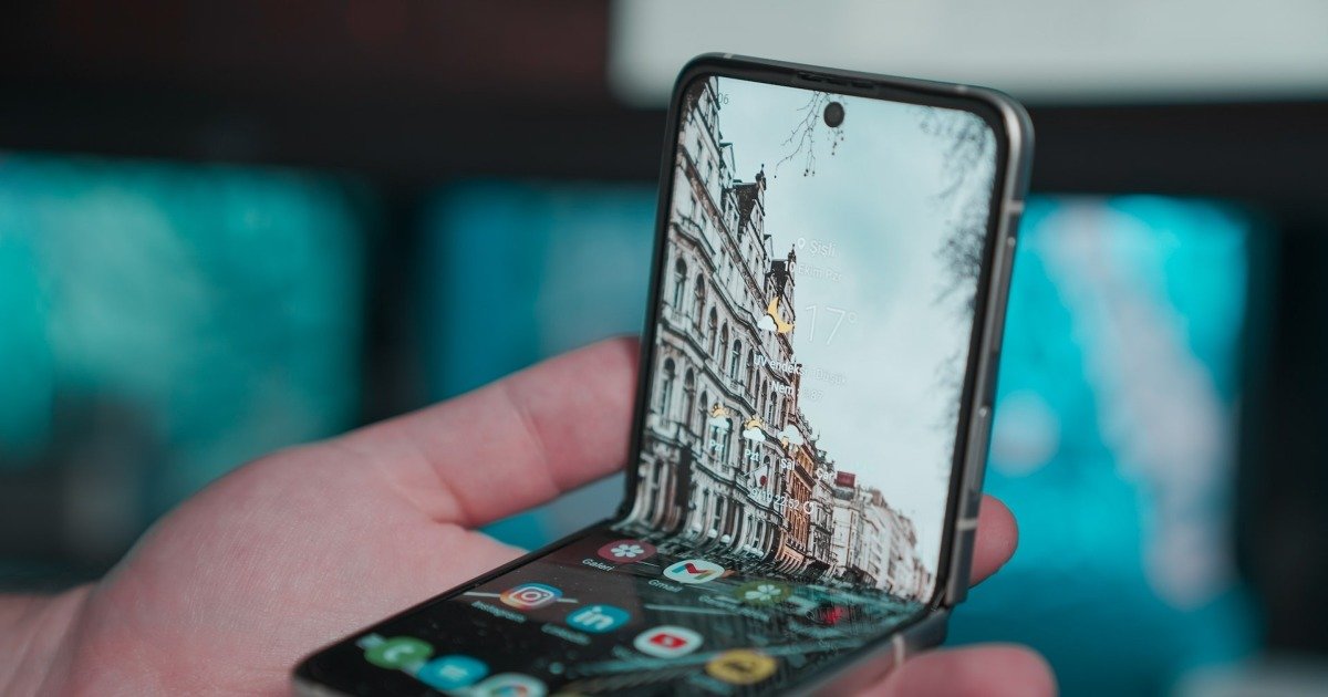 OPPO Find N Flip: the new folding rival Samsung Galaxy Z Flip4 has been ...