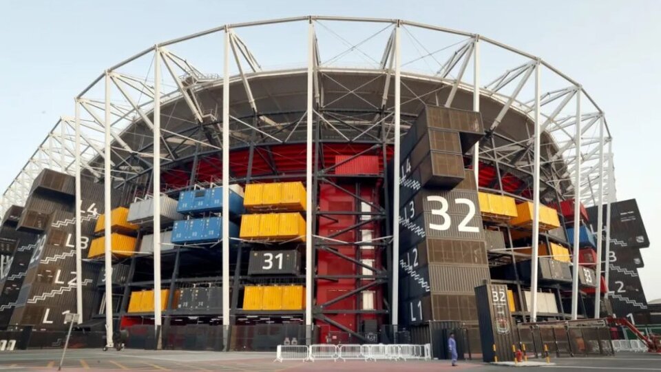 World Cup Qatar 2022: the stadium of the "containers" received his last ...