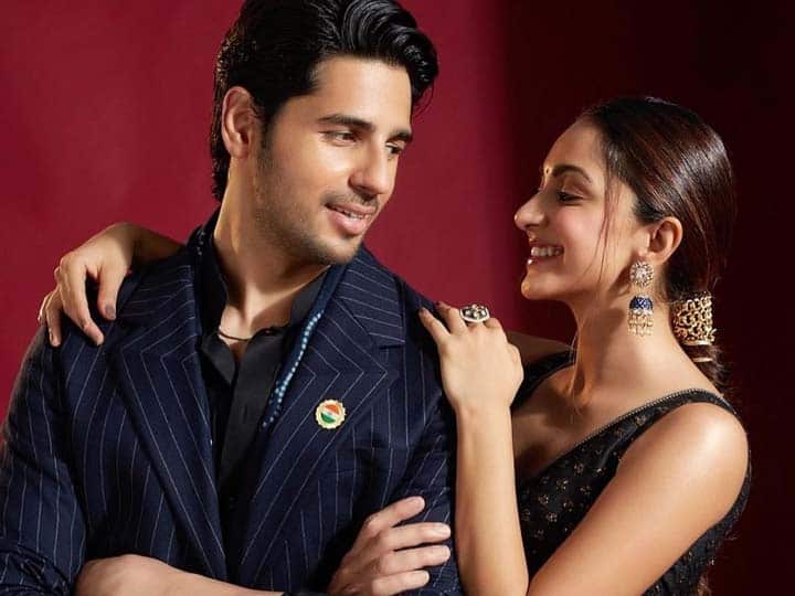 Varun Dhawan Kissed Kiara Advani During Photo Shoot, Siddharth Malhotra Was Furious!