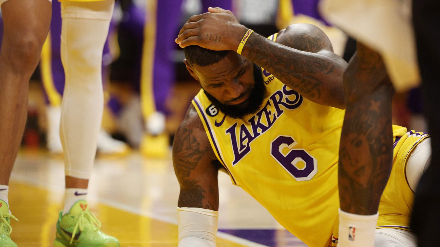 LeBron James played in the playoffs with a foot injury that needs surgery