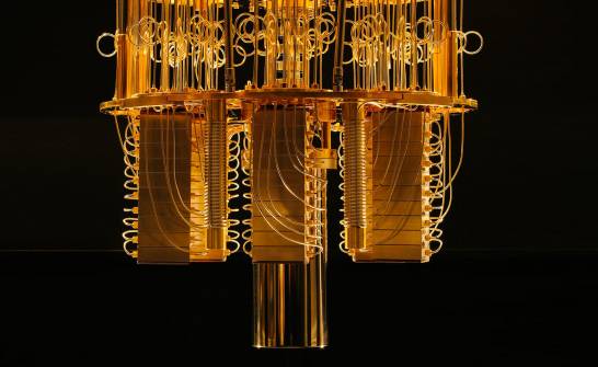 Noise: an unexpected ally of quantum computing