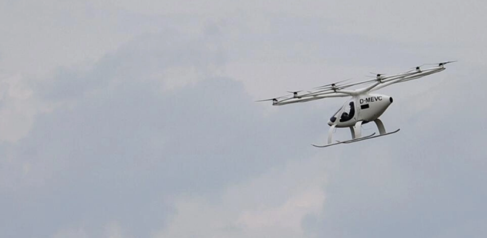 The first flying taxis will fly over Paris during the 2024 Olympics