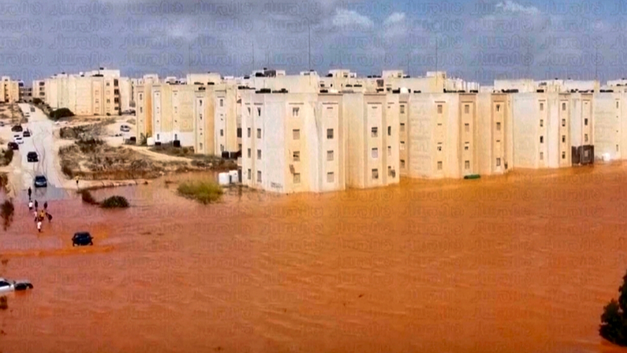 A cyclone of “epic” proportions in Libya leaves 10,000 missing: “It was ...