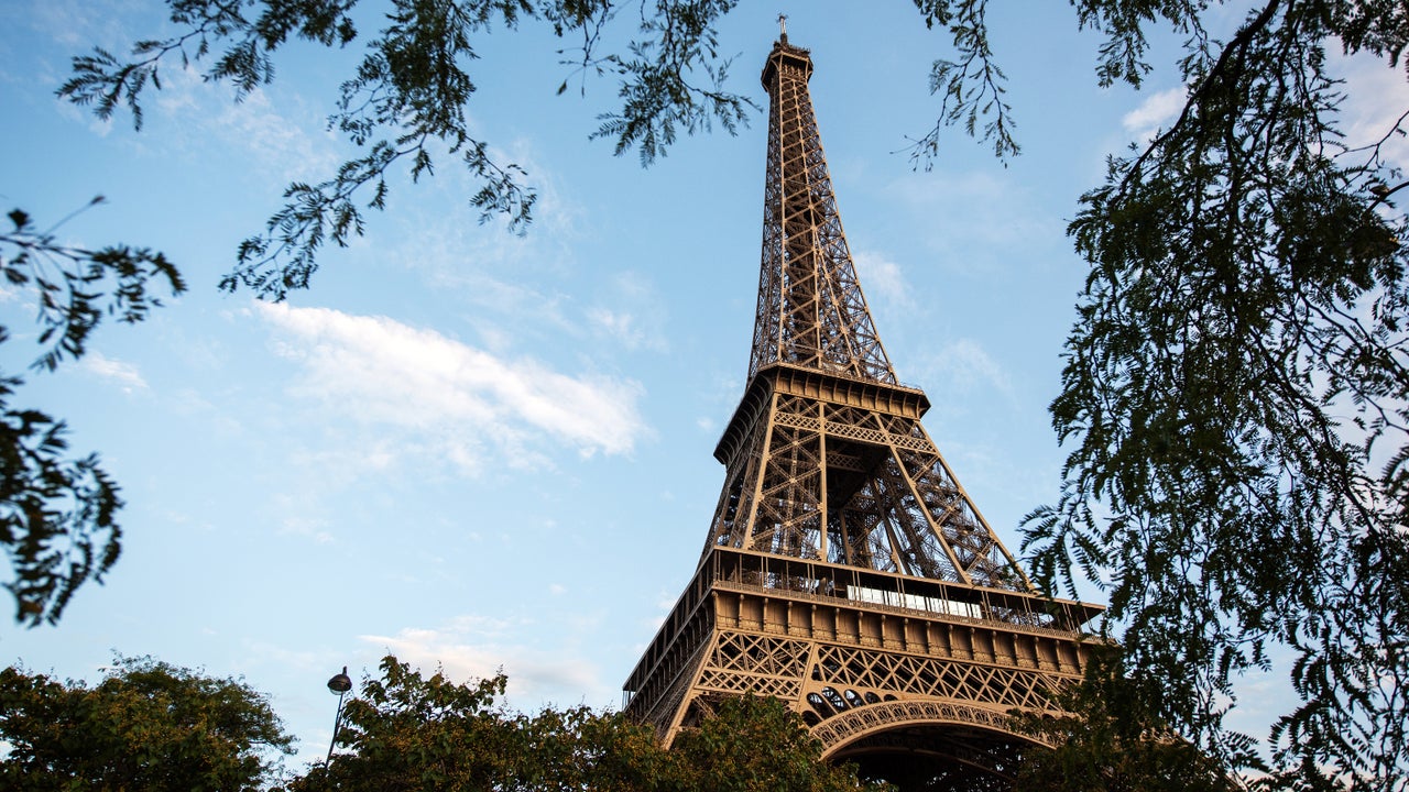Employees of the Eiffel Tower are on strike to mark the 100th anniversary of the builder's death