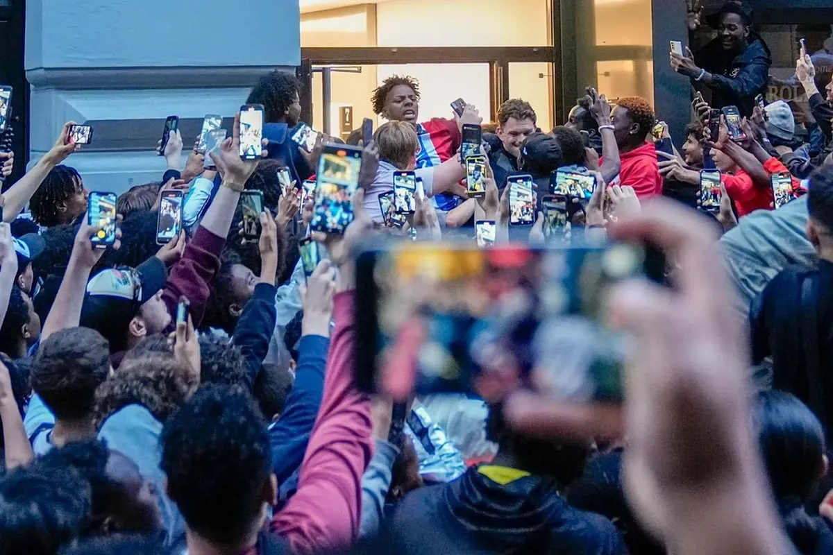 YouTuber IShowSpeed Attacked by Mob in Norway: "Inhumane Treatment"