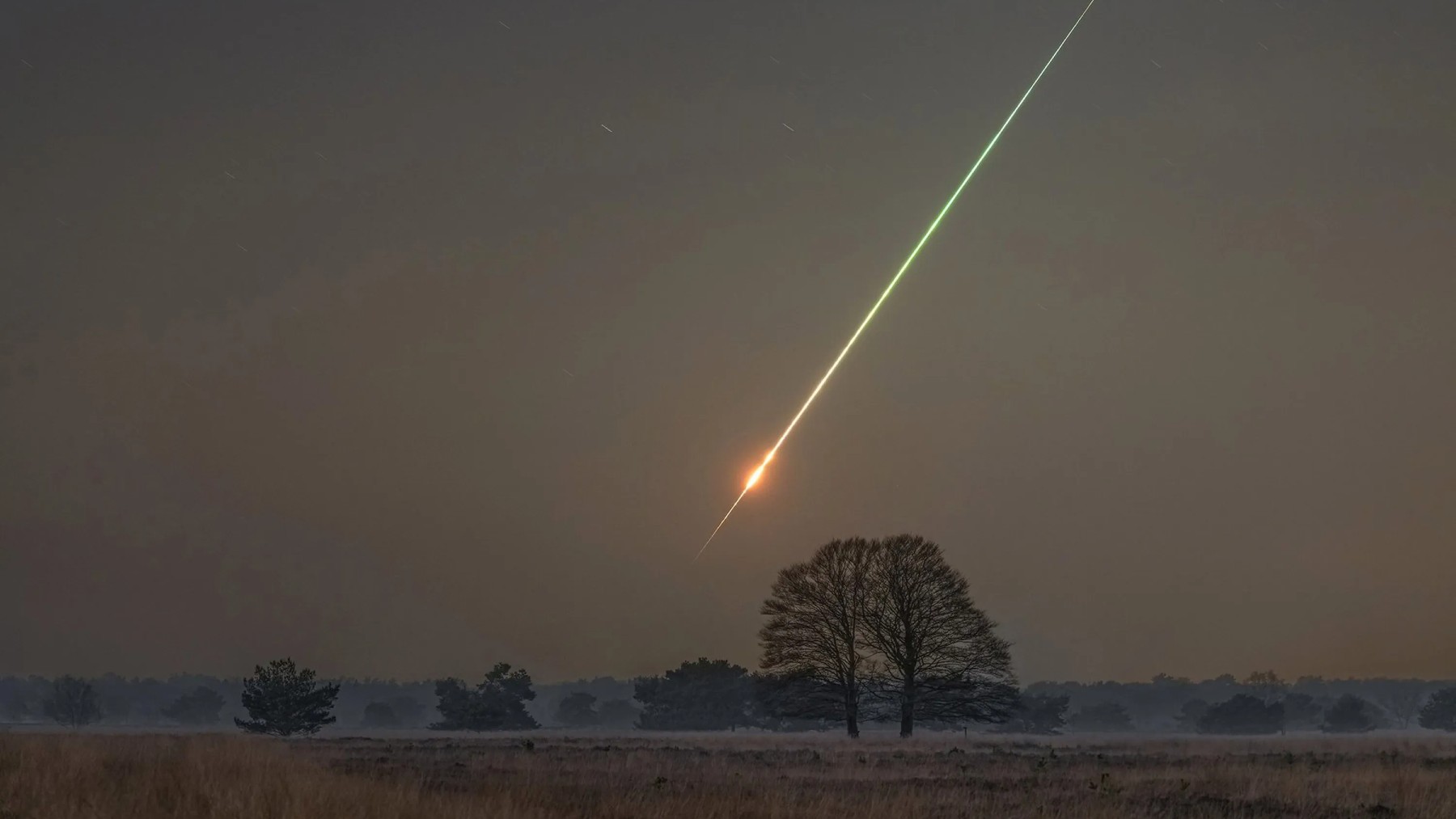 Undetected Meteorite Crashes into Earth's Atmosphere