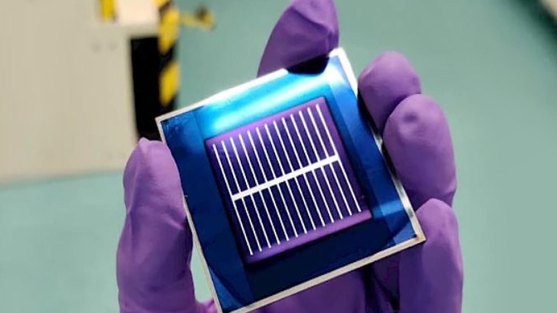 Mexico's Secret Solar Panel Boasts 190% Efficiency with Mysterious Material