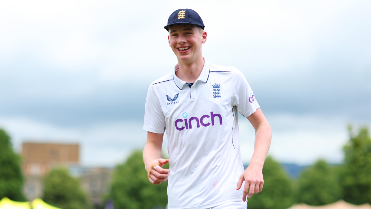 Teenager Shatters Father's 27 Year Old Record at Just 16 Years