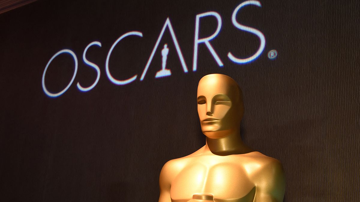 Oscars Buzz: "Anora" and "Cónclave" Vie for Top Honors Tonight