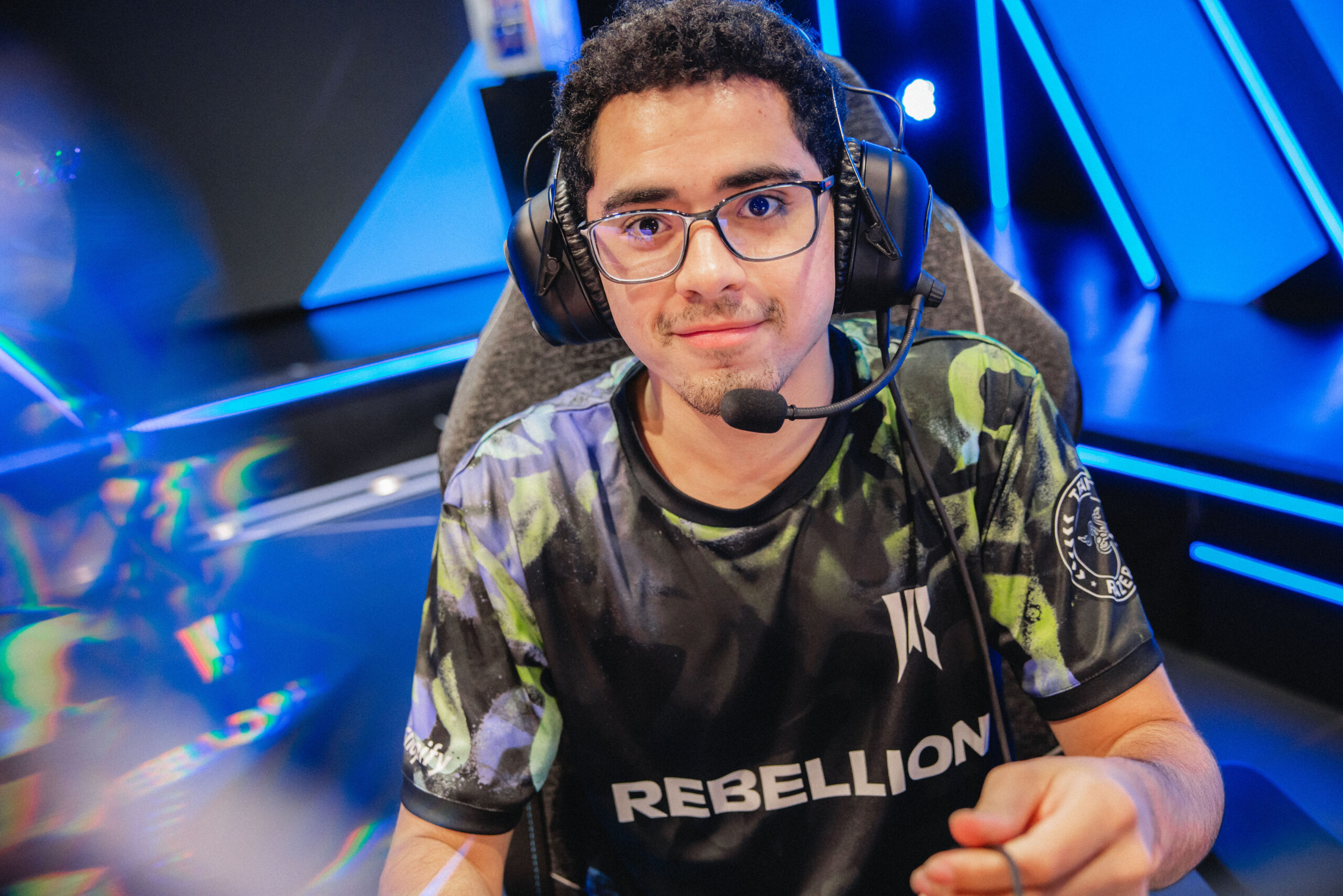 Brazilian Player Makes History in International League of Legends Debut