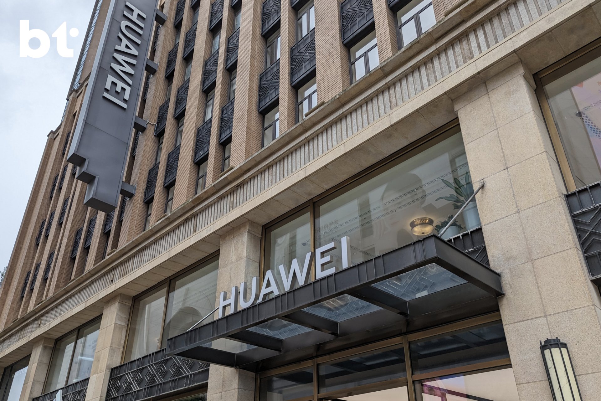 Huawei to Deliver New Ascend 910C AI Chip to Chinese Customers in May