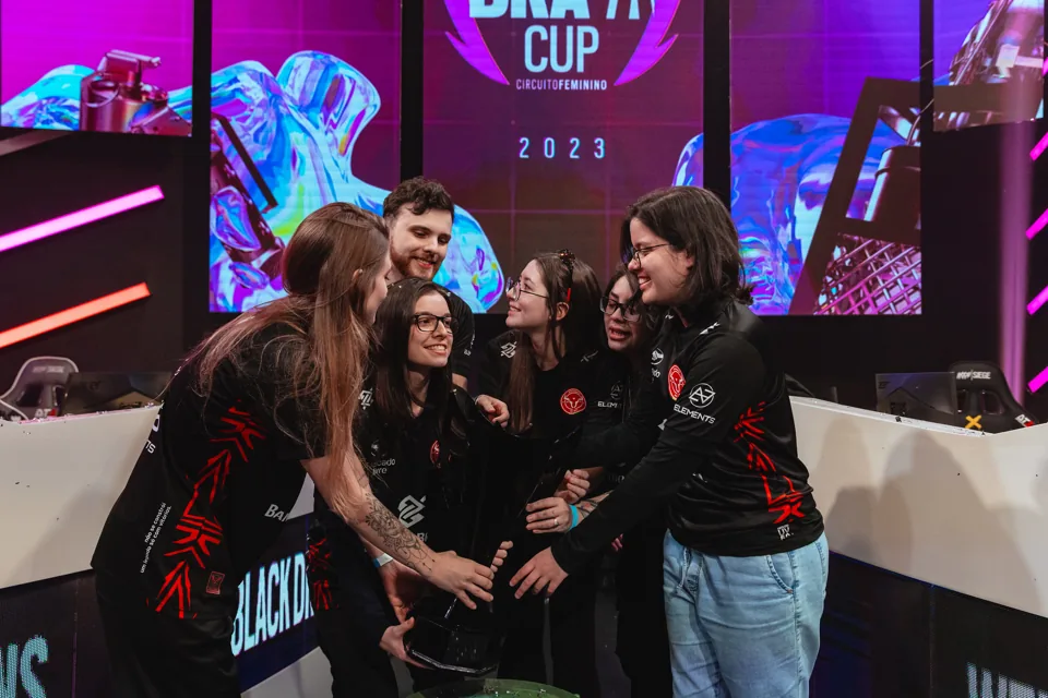 Ubisoft Announces Rainbow Six Female Circuit with R$ 120,000 Prize Pool ...