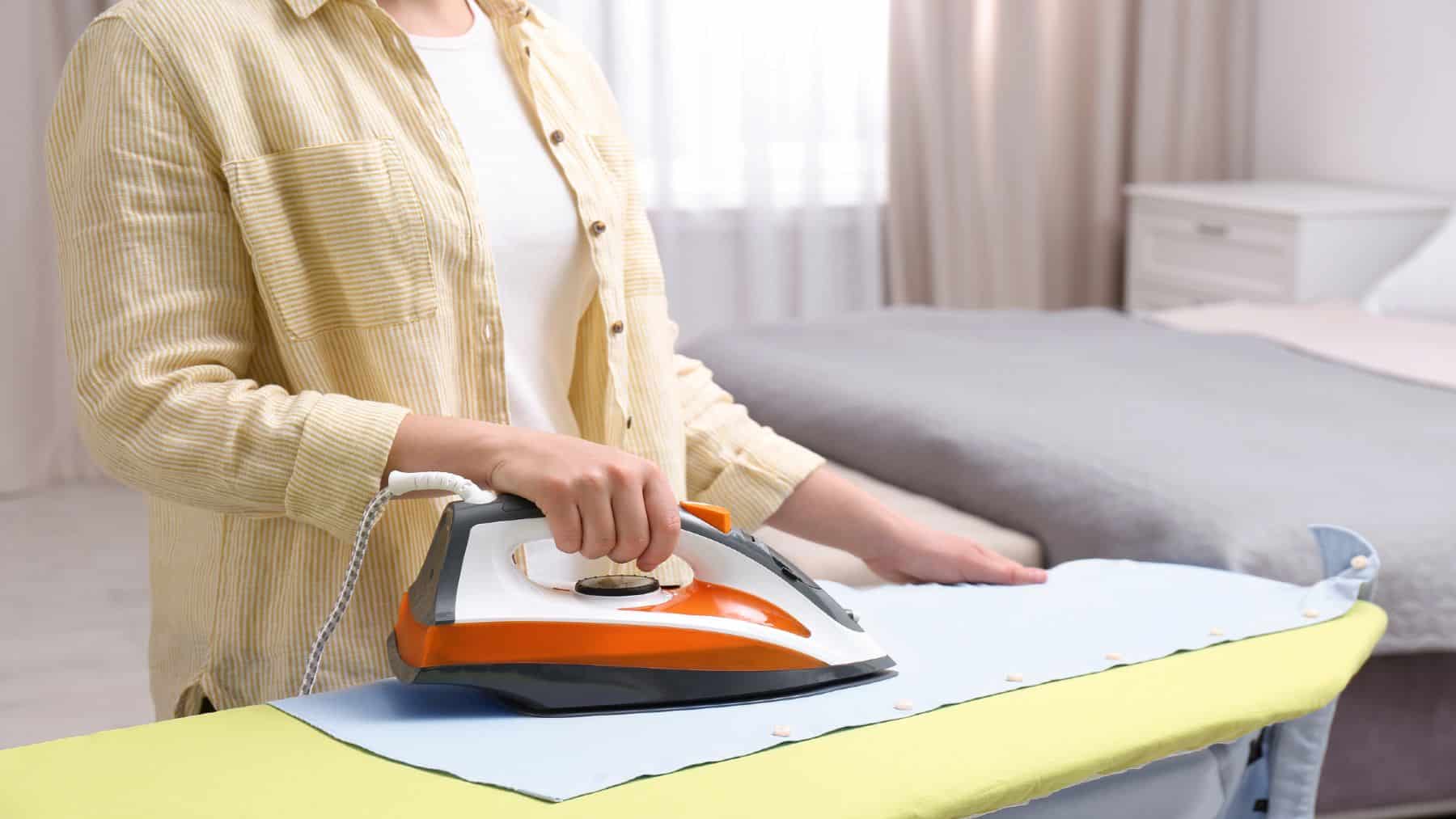 CFE Reveals Best Times to Do Laundry and Ironing to Save Electricity Costs