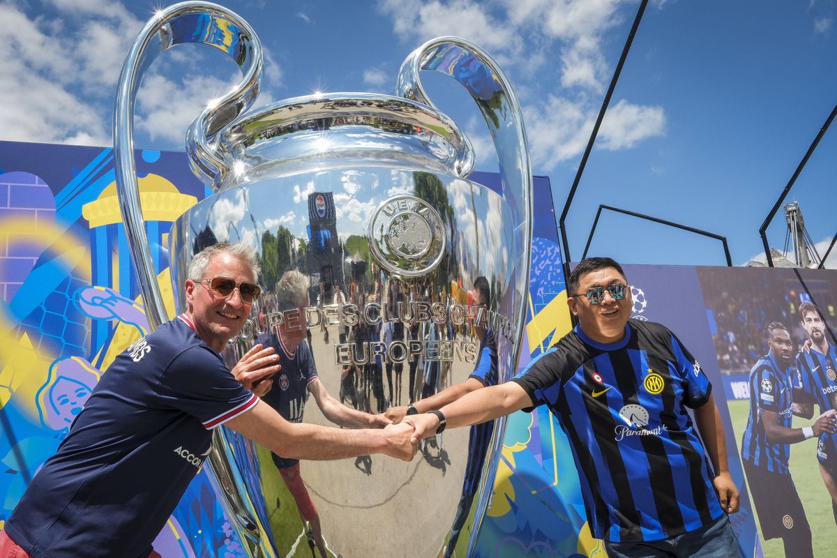 Champions League Trophy Made in Italy Weighs 10kg
