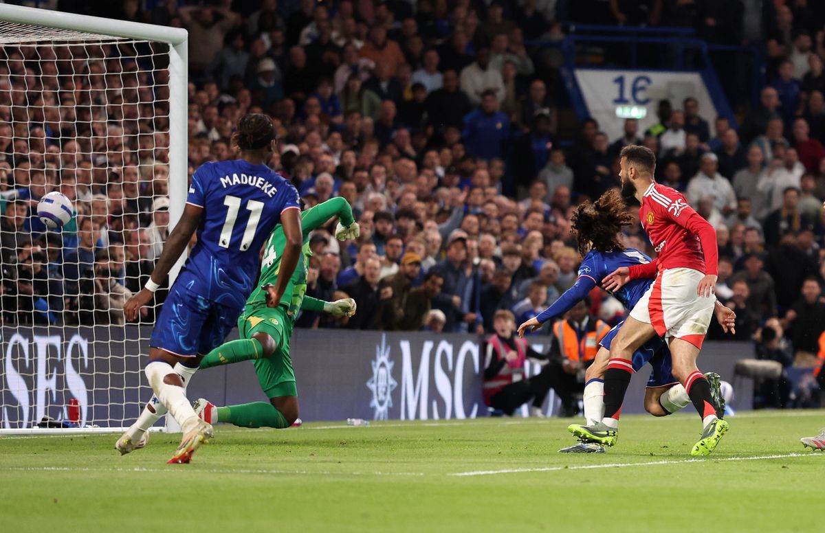 Manchester United Loses to Chelsea in Europa League Final Warm-Up ...