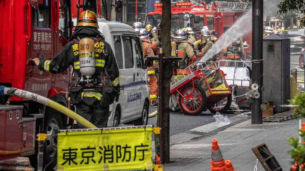 Tokyo Gas Explosion Injures 10, Damages 40 Homes Near Construction Site