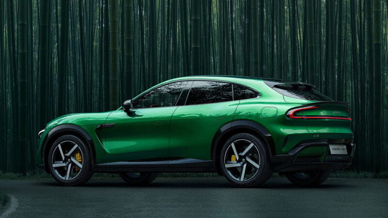 Xiaomi Unveils YU7 Electric SUV with Impressive 835km Range