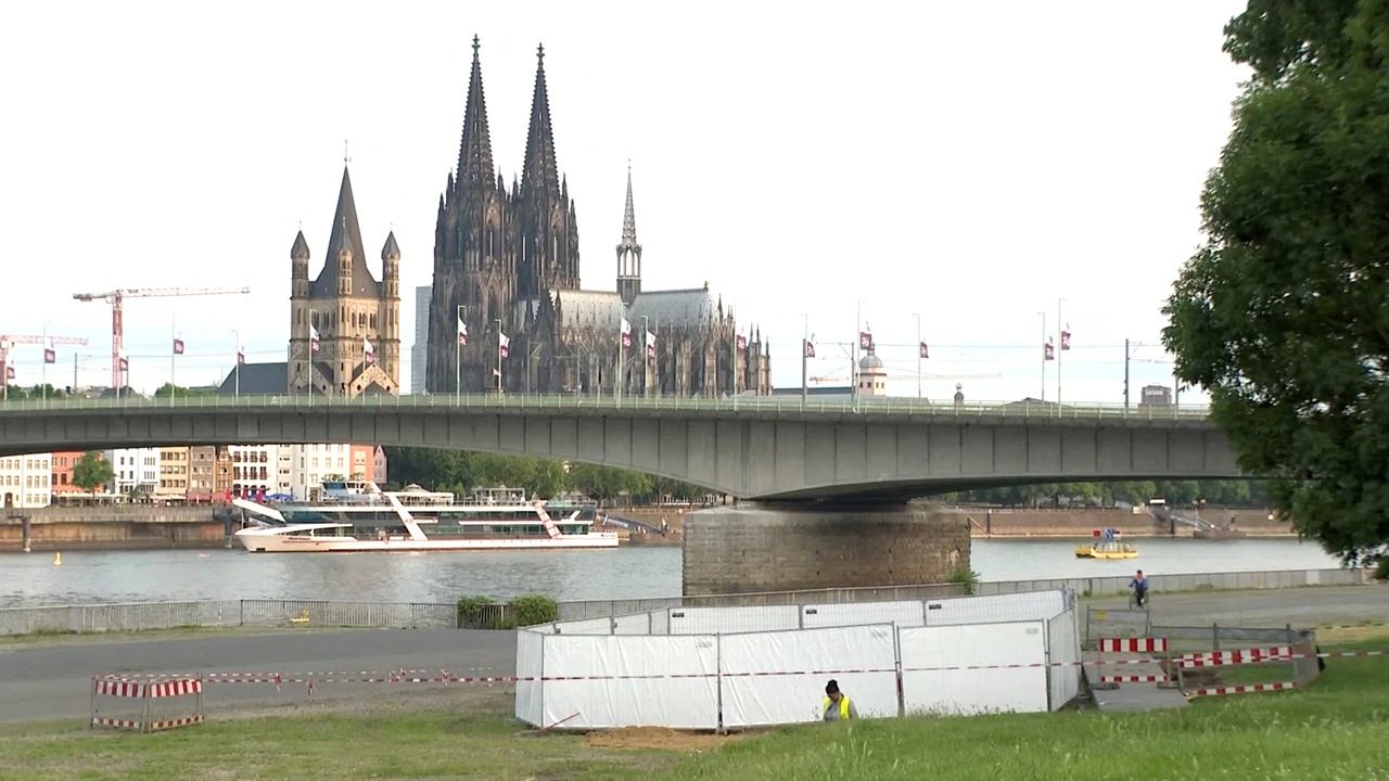 Germany Evacuates 20,000 in Cologne to Defuse WWII Bombs