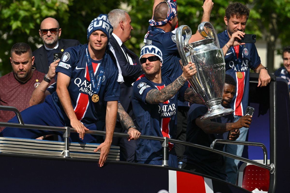 PSG Players to Share Champions League Bonus with Staff