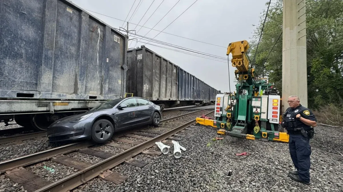 Tesla Autonomous Car Fails to Avoid Train Collision in Pennsylvania
