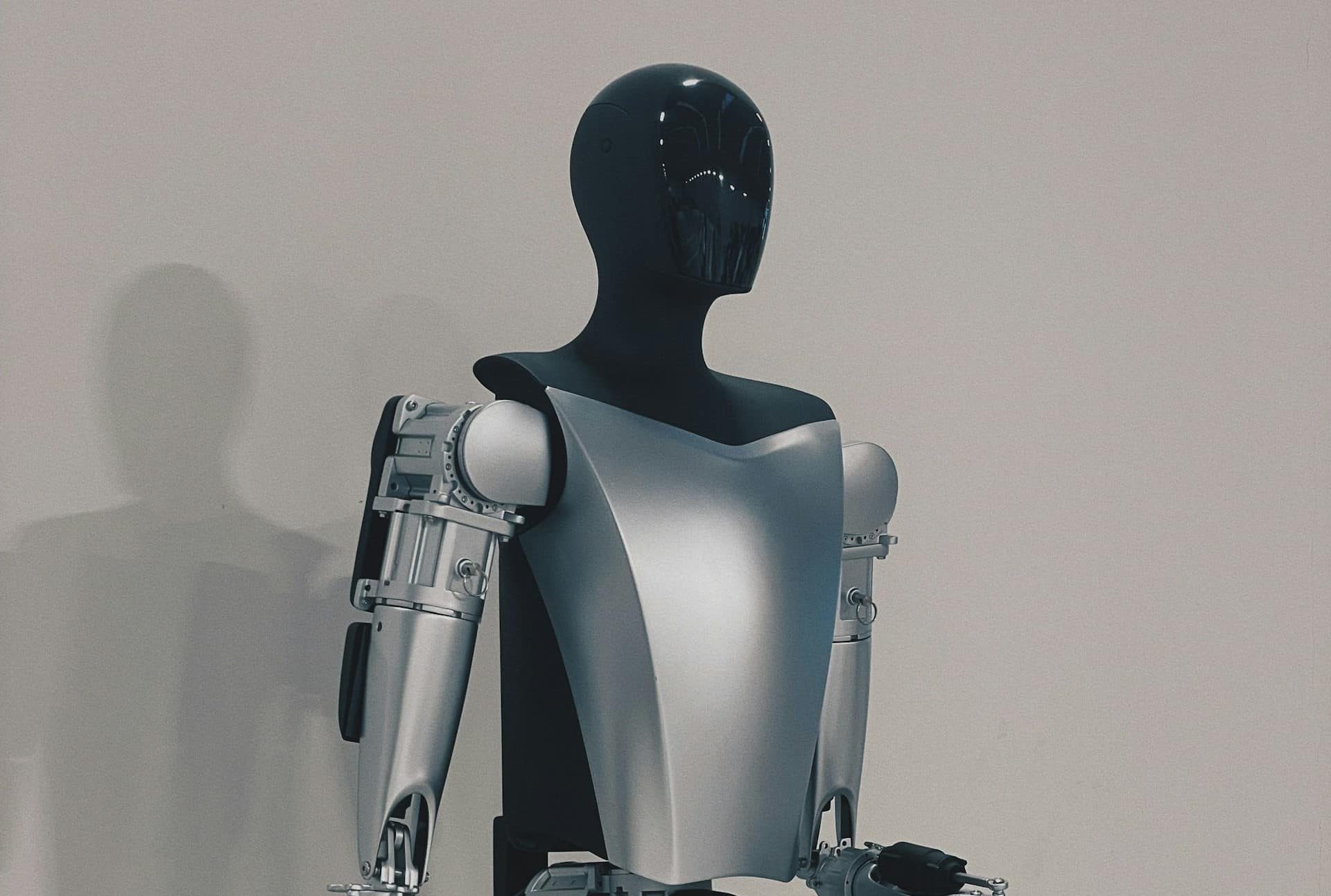 Tesla Pivots to Optimus Robots for 80% Future Value Amid Car Sales Slump