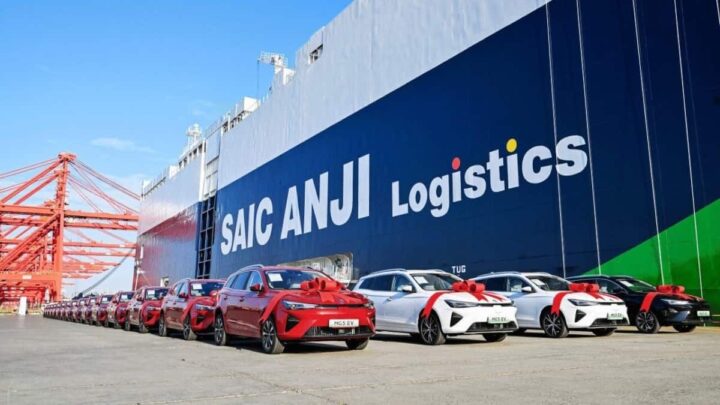 Morning Midas Cargo Ship Sinks After Alaska Fire, $120M Cars Lost