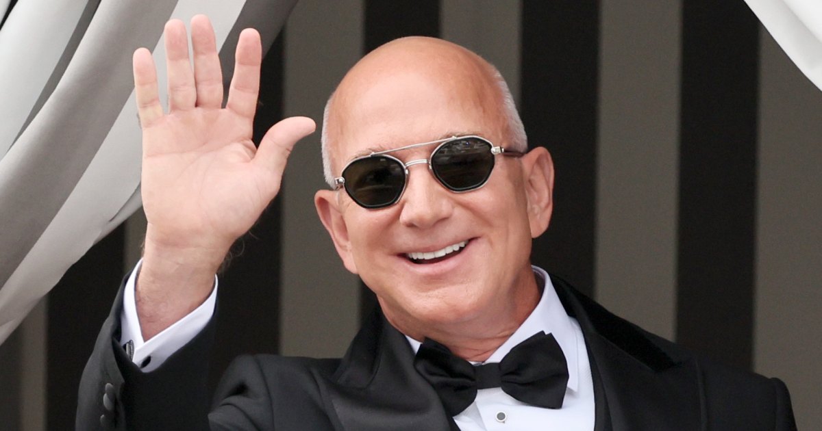 Jeff Bezos Debuts Thicker Hair Post-Lauren Sánchez Wedding