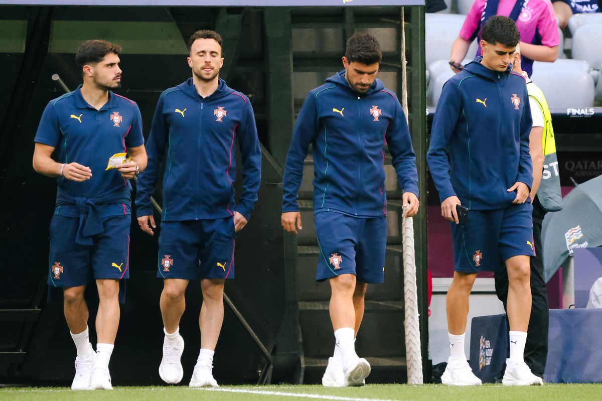 Pedro Neto Devastated by Diogo Jota's Death, Doubtful for Chelsea's ...