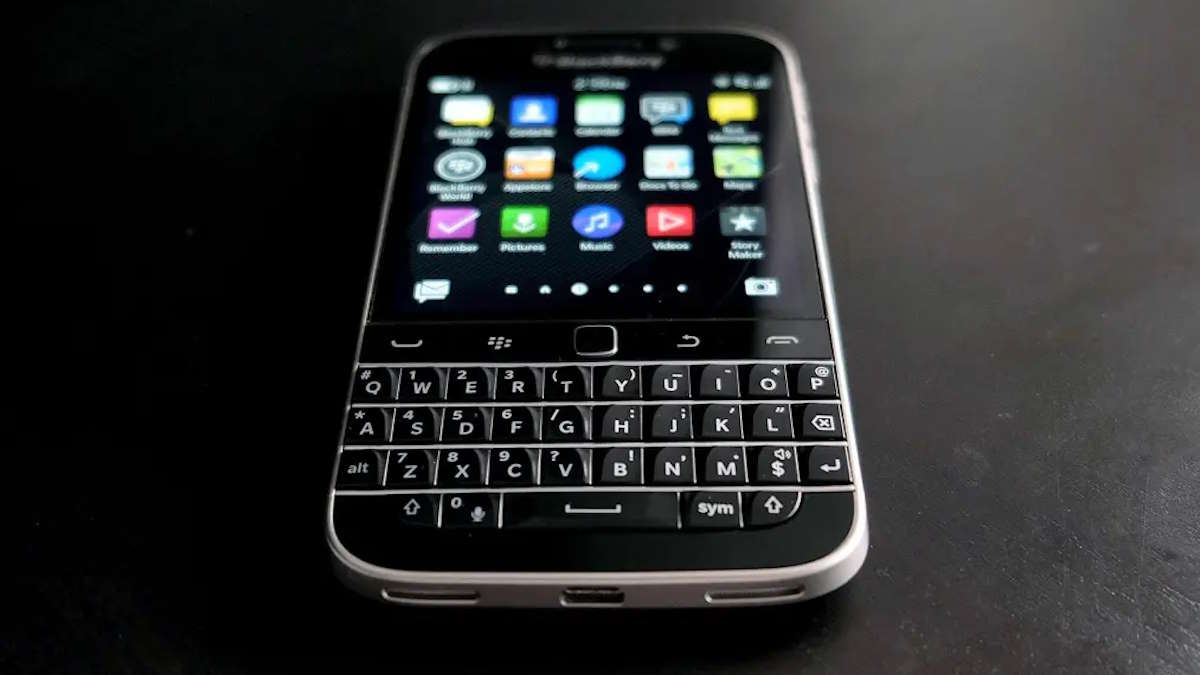 BlackBerry Classic Returns with Android: Zinwa Q25 Pro Costs $420