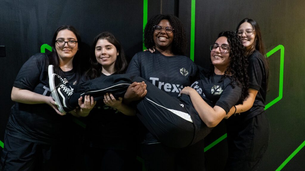 Imperial Esports Unveils First All-Female R6 Siege Team