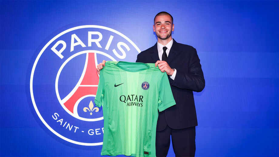 Paris Saint-Germain Signs Goalkeeper Lucas Chevalier From Lille For €40M