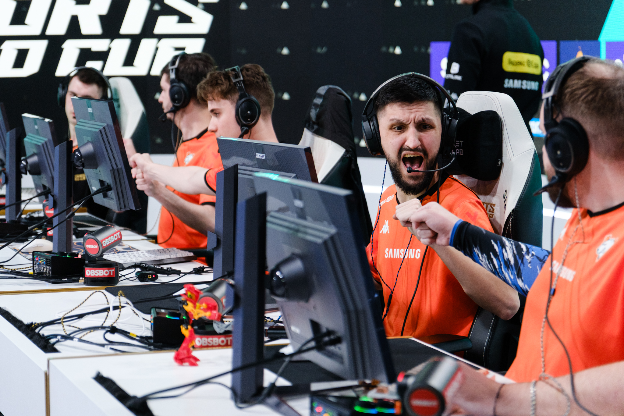 Virtus.pro R6 Pro JoyStiCK Blasts Brazilian Fan Noise at EWC