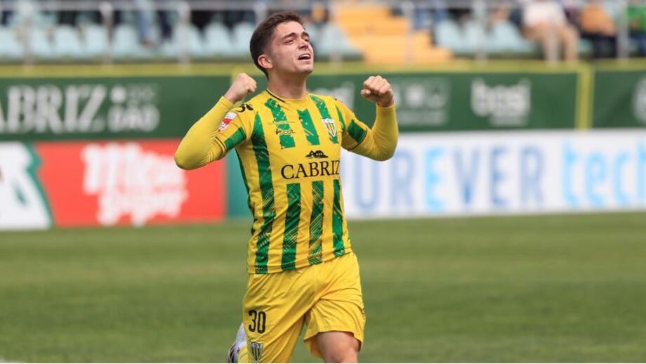 Winger Rodrigo Ramos leaves Estoril for permanent move to Armenian club ...