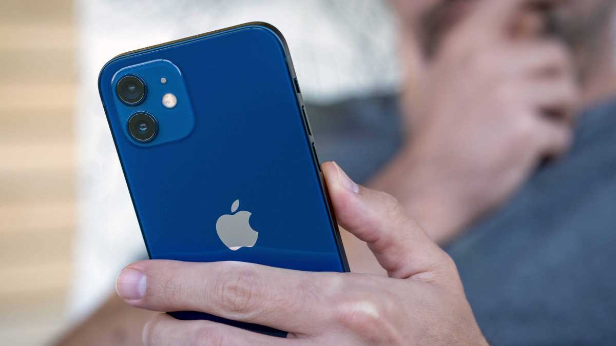 EU Mandates Apple iPhone 12 Software Update to Reduce Radiation