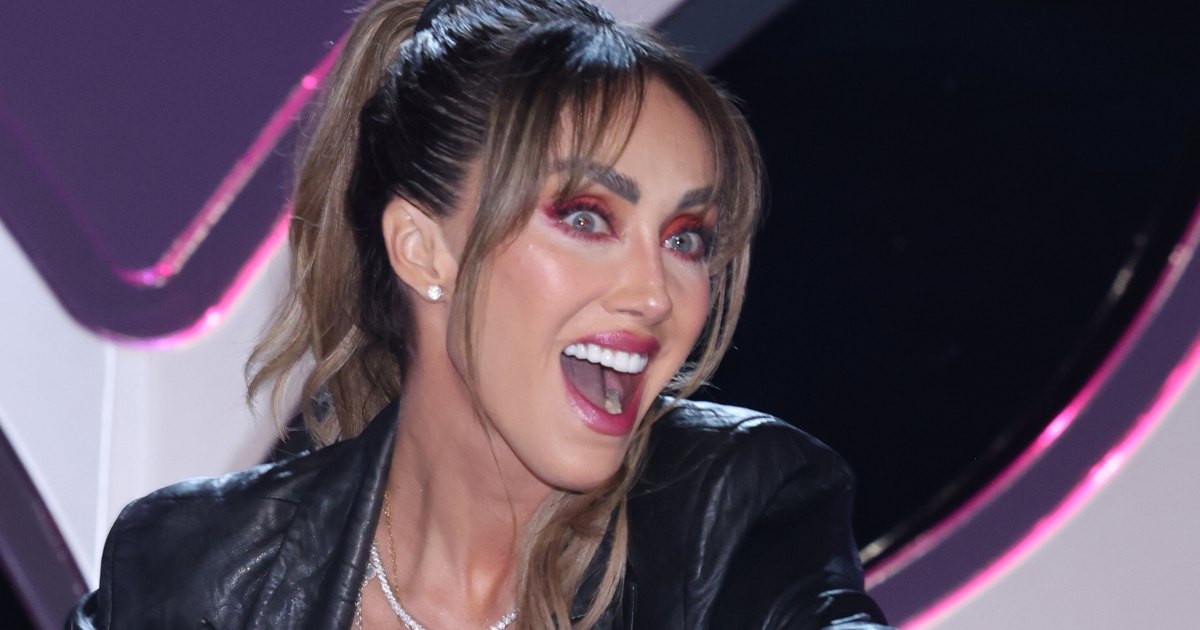 Who Is the Mask? Season 7: Anahí Returns Post-Controversy; Ana Brenda ...